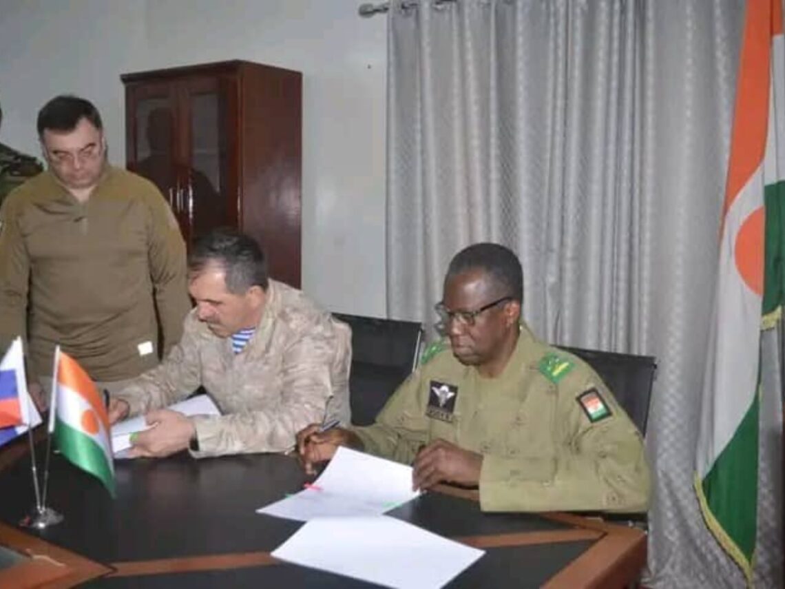 Le Niger et la Russie signent un accord de renforcement de leur ...